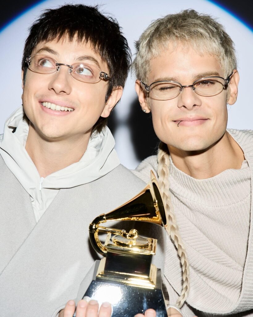 CA7RIEL Y PACO GANAN UN GRAMMY 2026 POR MEJOR ÁLBUM DE ROCK LATINO CON ...